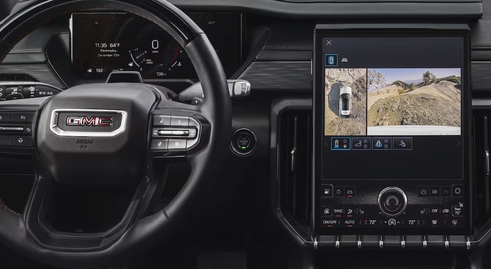 Check Out the Family-Friendly Tech of the 2025 GMC Acadia - Jeff Perry ...